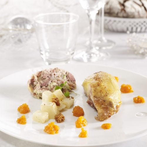 Recette de Chapon farci aux foies de volailles, purée de potiron et dés ...